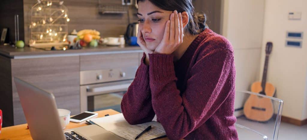 3 Ways To Fight Financial FOMO - A+ Federal Credit Union